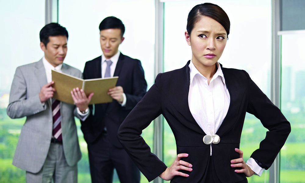 Why Helping Others Is Key to Achieving Your Career Goals